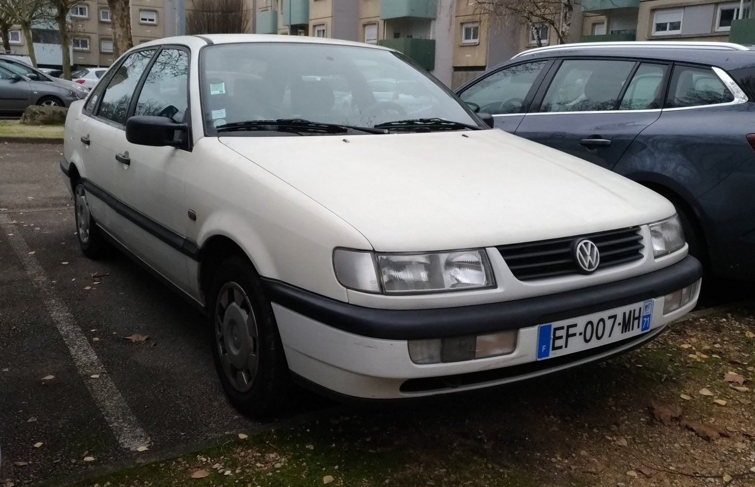 Volkswagen Passat technical specifications and fuel economy
